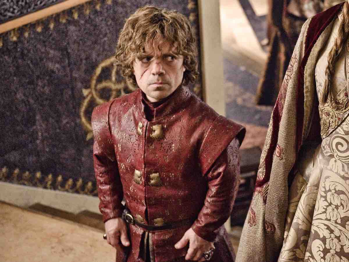 ¡Mira a Tyrion Lannister cuando era el rey del punk! - Coolture | Coolture