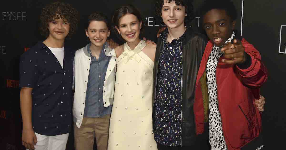 ¡Los niños de Strangers Things sí que saben bailar! - Coolture | Coolture