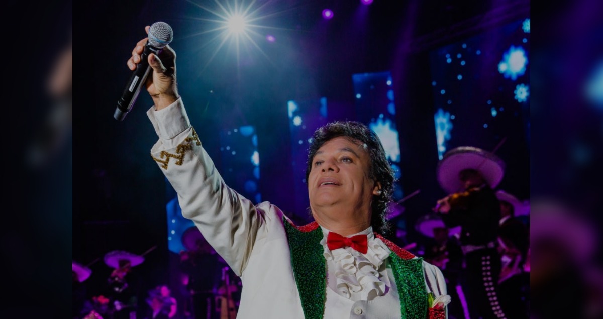 Juan Gabriel le pide una cita a AMLO ¿desde el más allá? | Coolture