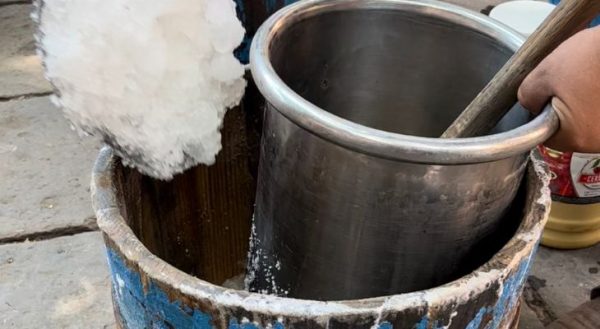 Así se elaboran las nieves tradicionales (o de garrafa) en México ...